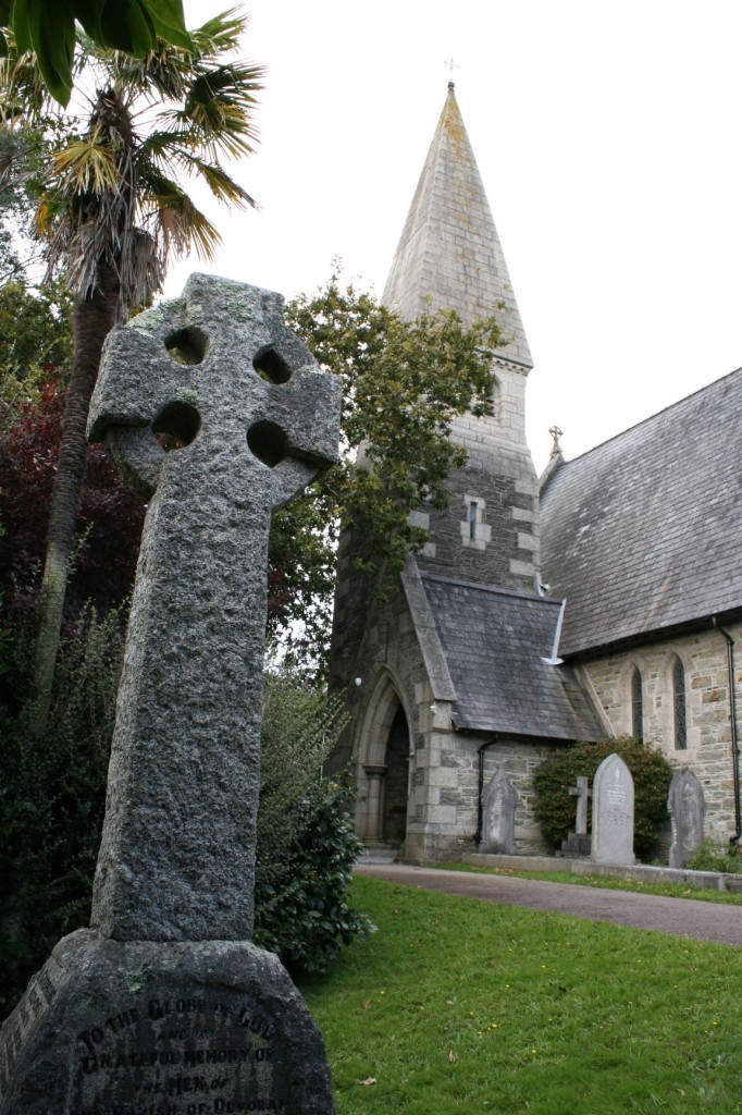 Devoran – Church of St. John and St. Petroc & War Memorial | With the ...