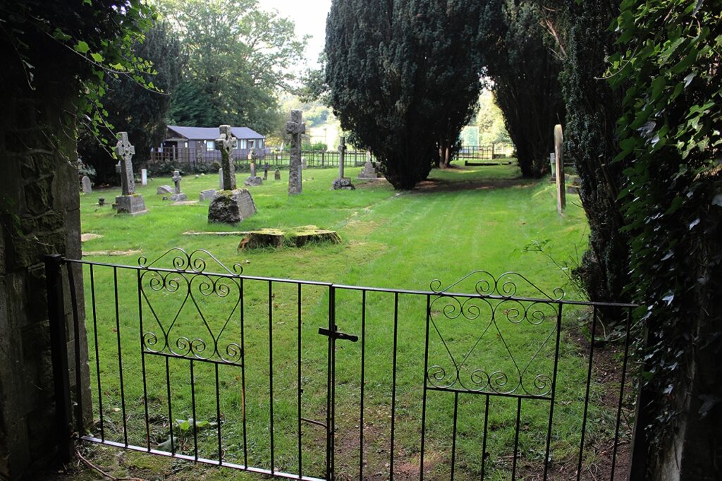 Puttenham Cemetery | With the British Army in Flanders & France